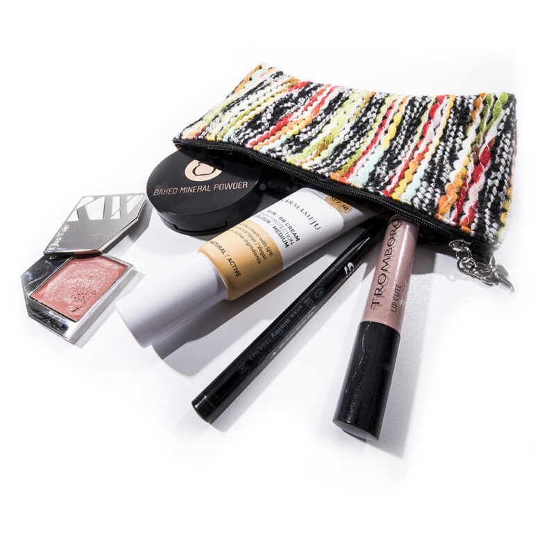 Beautyspace | Vil du se min makeup-taske? | Beautyspace